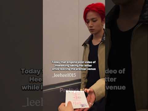 Heeseung took another engene letter at premier #enhypen #heeseung #engene #prettyksky
