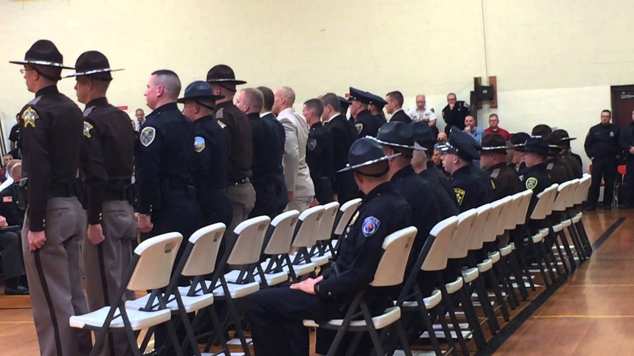 New Police Officers Take Oath of Honor