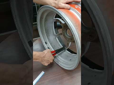 Tire balancing weights remover