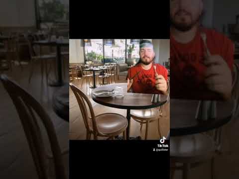 when your waitress just skates off.... #fyp #funny #tiktok