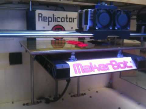 MakerBot Replicator in action