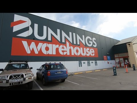Shopping at BUNNINGS WAREHOUSE