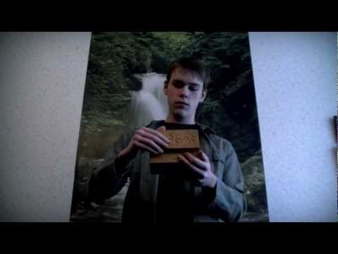 Leo - Pirmas filmas