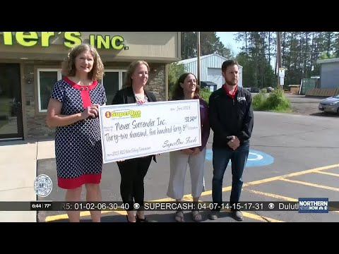 Super One Shoppers donate 32k to ALS research and care