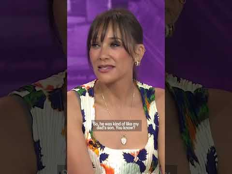 Rashida Jones actually did get bitten by Michael Jackson's chimpanzee, Bubbles