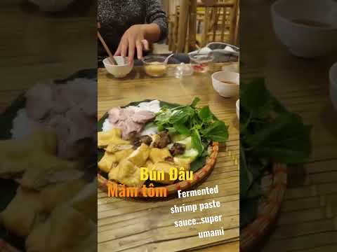 Ecopark "Bún đâu làng mơ" is the restaurant name, come try the best but smelliest sauce, 100%UMAMI