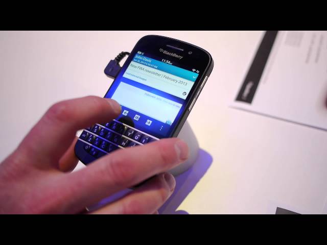 BlackBerry Q10 first look - PhoneArena