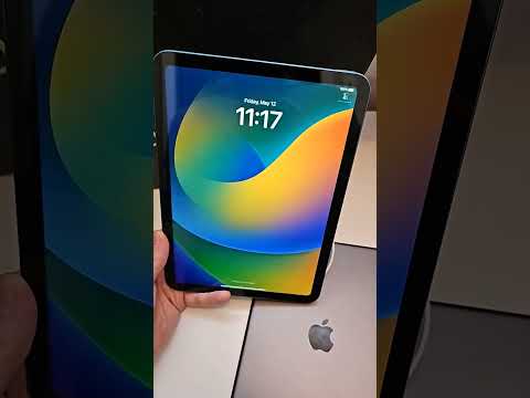 9th Gen vs 10 Gen iPad comfort and feel #ipad #apple #appleipad