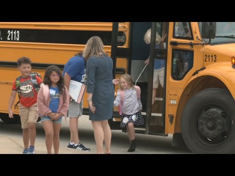 JCPS board approves 5% salary increase for teachers, full-time employees