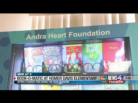 Book vending machine