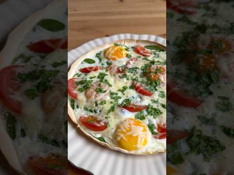 Breakfast idea โ๏ธ๐ณ #egg #tortilla #breakfast #easybreakfast #easyrecipe #morningroutine