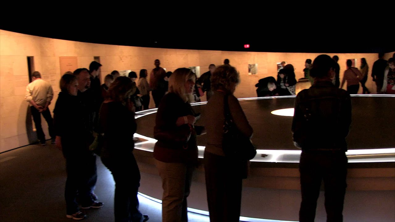 The Ten Commandments Scroll at Cincinnati Museum Center