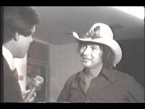 Ben McCain interviews legendary songwriter Mac Davis
