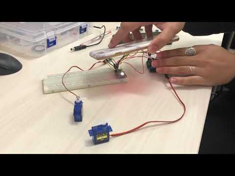 Color sensor and servo arduino