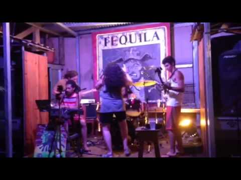 ROCKIN the blues at Coconutz