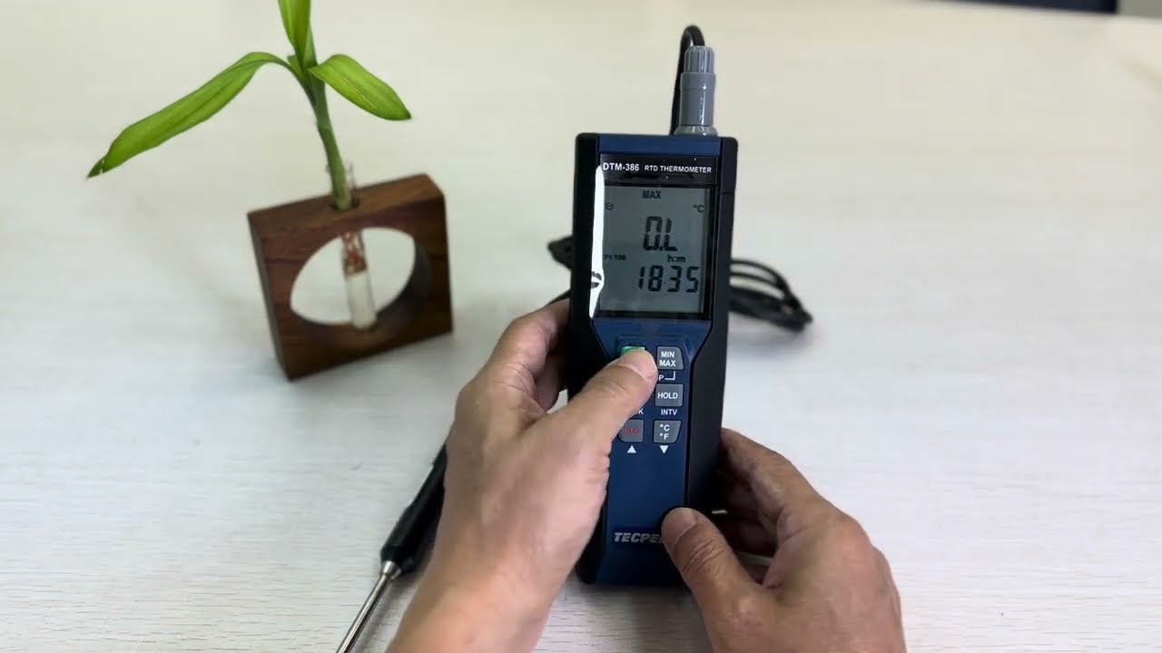 DTM-386 RTD PT100 platinum resistance thermometer and data logger