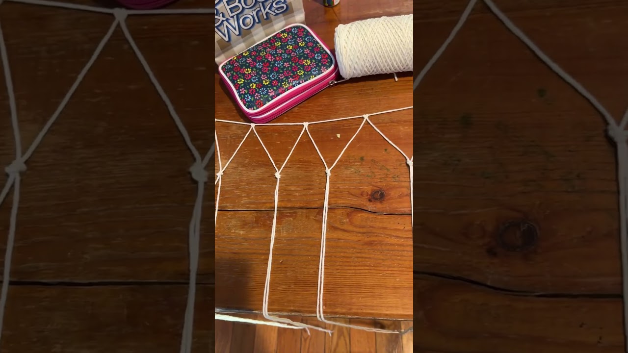 How to DIY fish net decorations yourself! #coastaldecor #diy #crafts