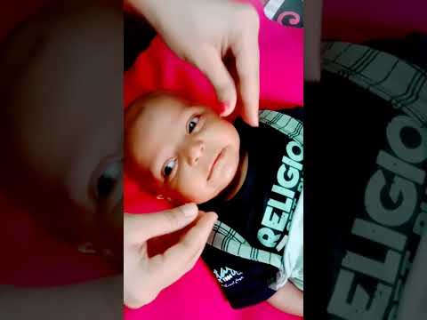 Baby sneezing sounds 😀 #sneezyblessin #sneeze #shorts