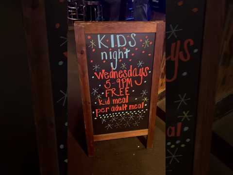 KIDS EAT FREE WEDNESDAYS!😋 #foryou #fyp #tiktok #fypシ゚