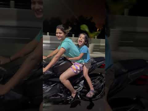 Lady Biker Sanjana Ride In Night City in Mumbai