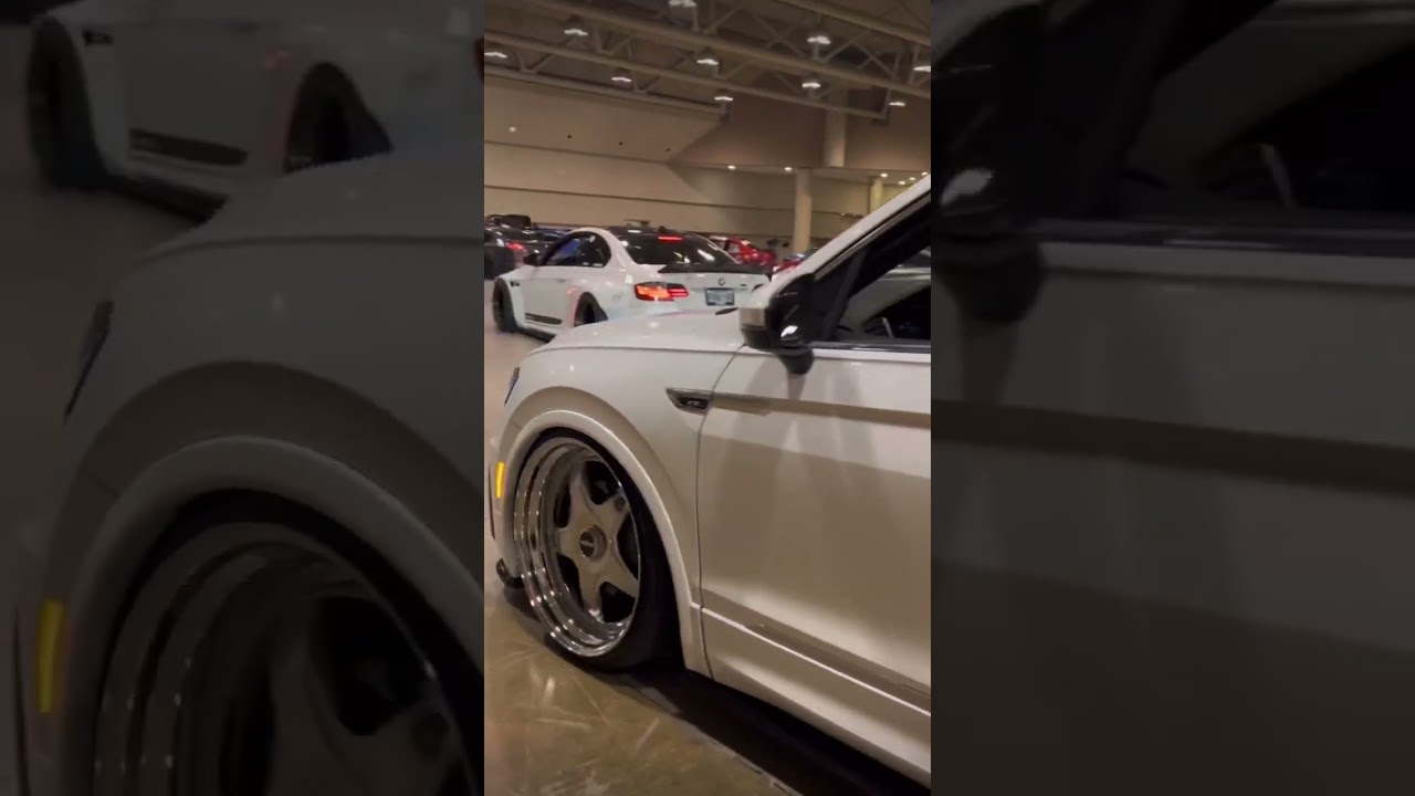 Rolling Tiguan