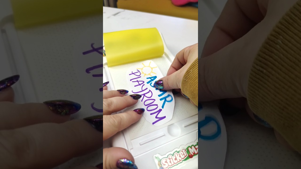 Crayola Silly Scents Sticker Maker 🖍️