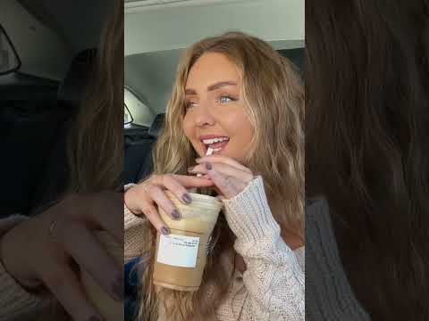 trying the ✨best✨ drinks at Starbucks