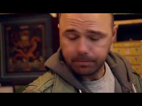 Karl gets his name written in Chinese