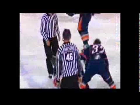 Alex Forsberg vs. Aaron Macklin, November 10, 2013 - Prince George ...