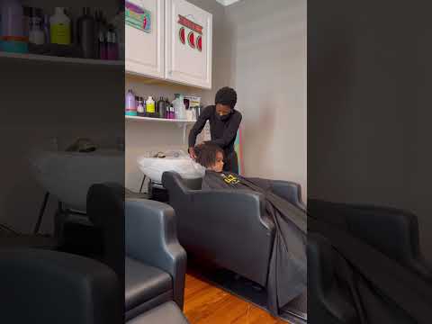 A Visit to Our Curly Hair Specialist! @thecurlconqueror4193 #shorts #hairsalon curlyhair #haircare
