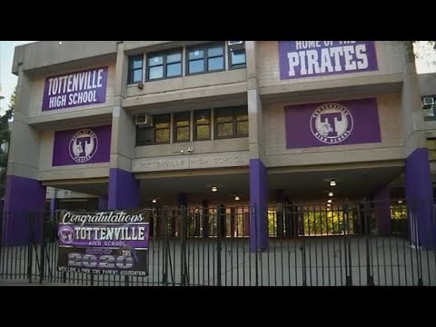 Staten Island high school to offer virtual instruction due to lack of teachers, principal says