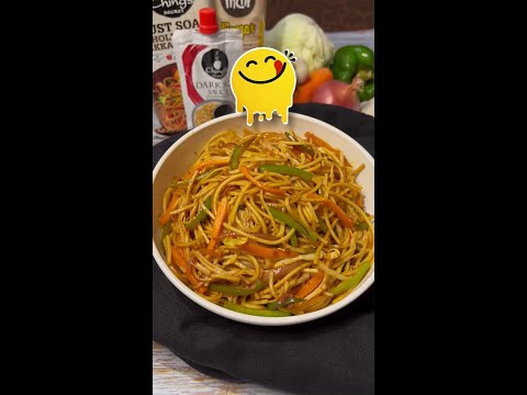 Spicy Schezwan Noodles Recipe #Street Style Chinese Recipe #InsideTheKitchen #Shorts