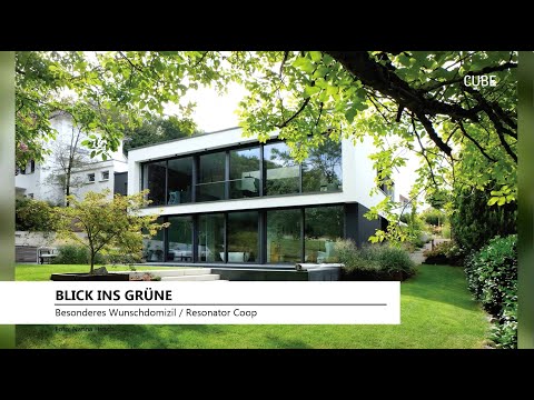 Repräsentatives Haus mit maximalem Blick ins Grüne zeigt sich geschlossen zur Nachbarschaft