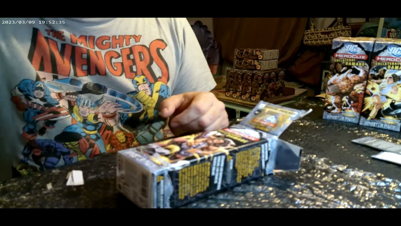 HeroClix DC Collateral Damage unboxing of 33 boosters.