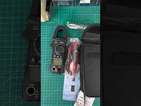 A clamp meter has AC and DC current measurement function