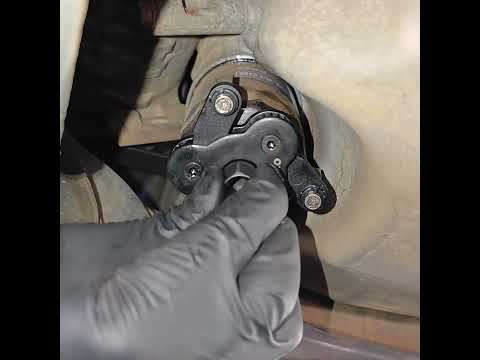 This magnetic oil filter wrench is my new favorite