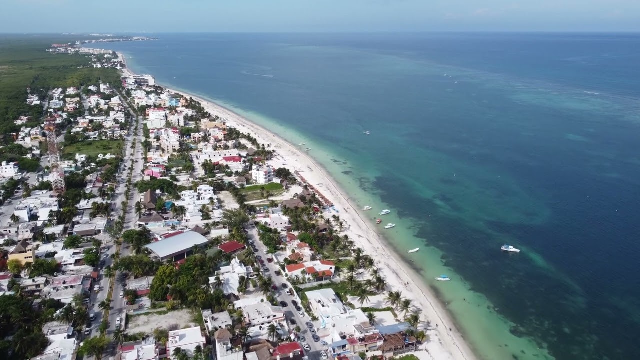 Puerto Morelos, Mexico, Drone Flight Beautiful Caribbean Sea!