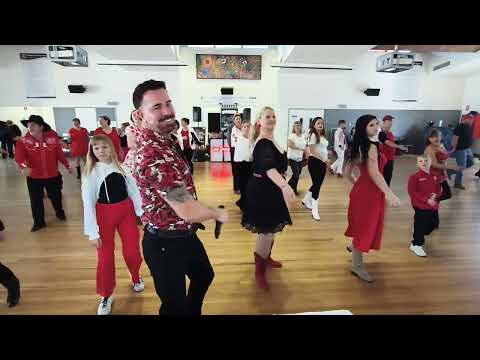 MILLION DOLLAR SMILE by Simon Ward Line Dance Script | ELD