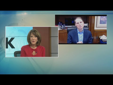 Straight Talk: Sen. Wyden, Oregon Education head Colt Gill discuss COVID-19 pandemic