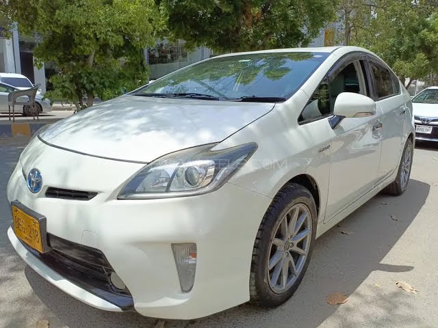 Toyota Prius G Touring Selection 1.8 2012 for Sale