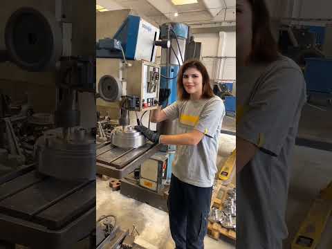 Can you tell me if is a boy or girl? #cnc #milling #cncmachine