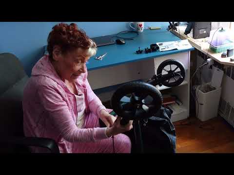 WALK MATE 3 Wheel Rollator Walker with Seat for Seniors Women, Padded Backrest Lightweight Foldable