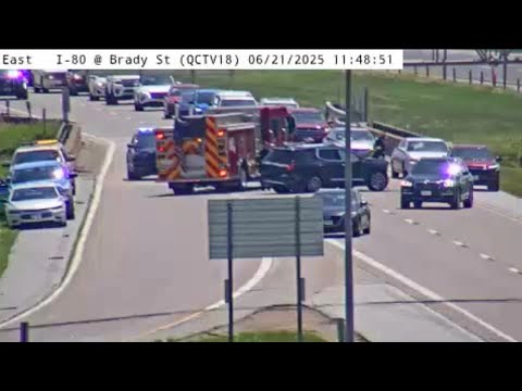 Crash backs up I-80