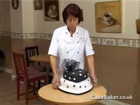 Icing a Wedding Cake