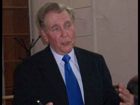 Being Gays is Like Using Drugs Says Anti-Gay Paul Cameron