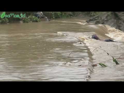 Ledakan Sampah Sungai ENG
