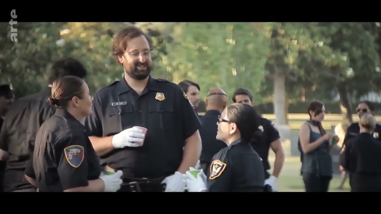 Wrong Cops  Épisode 7