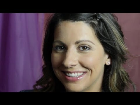 How to Do Soft & Cute Makeup : Makeup Tips & Application