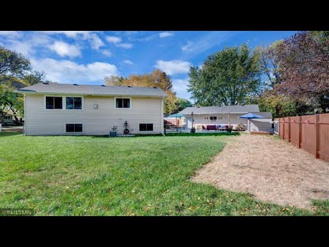 9592 98th Place N, Maple Grove, MN Presented by Nikki Syring.