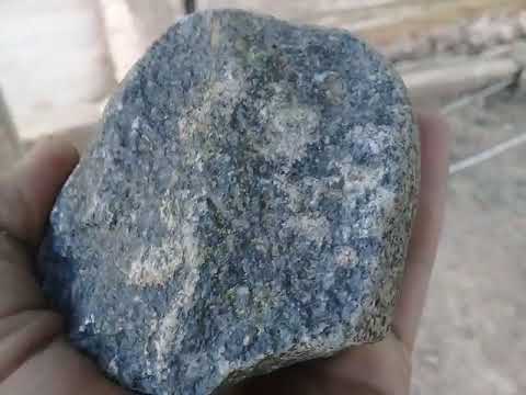 Basalt stone that can be used to know meteorite
